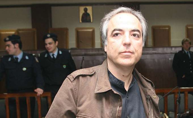 Convicted 17N terrorist Koufodinas steps out prison on 48-h furlough ...