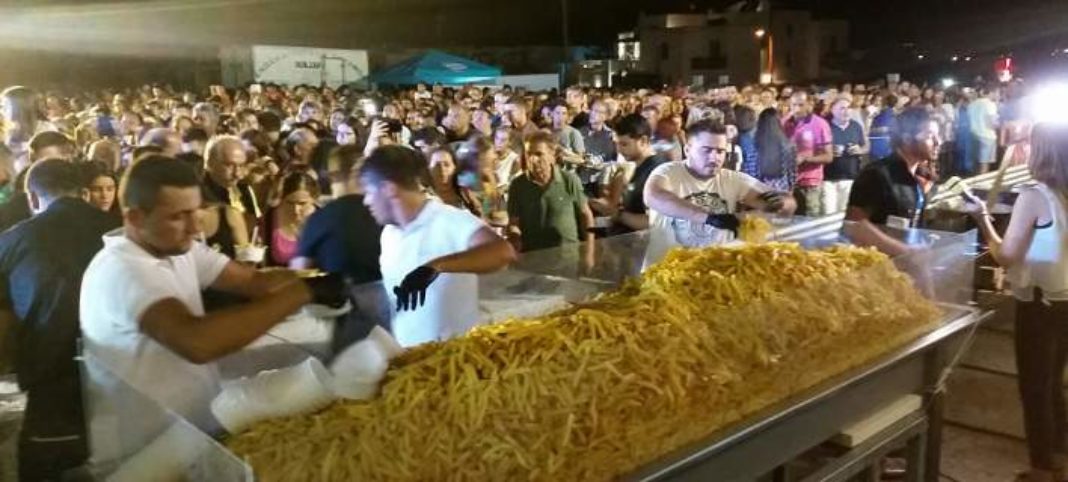 Naxos breaks Guinness Record with giant portion of French Fries (video)