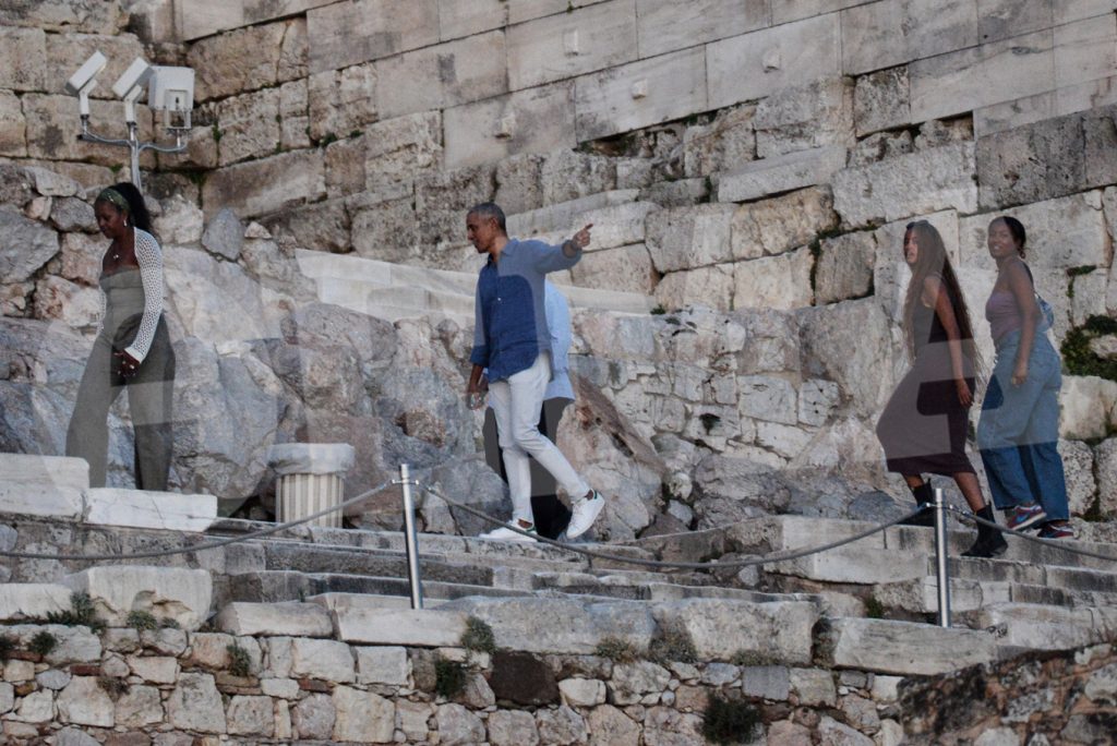 Barack Obama, family tour the Acropolis, ask about the 6th Caryatid