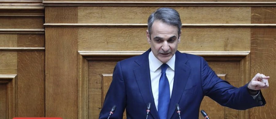 Mitsotakis proceeds to several cabinet changes