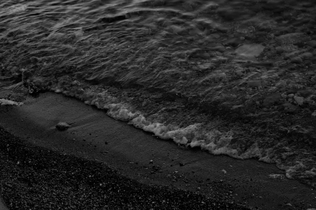 Dead girl at Athens Beach had bruises; Coast Guard appeals for info